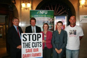 Nia supports dairy farmers in crisis – Nia Griffith MP